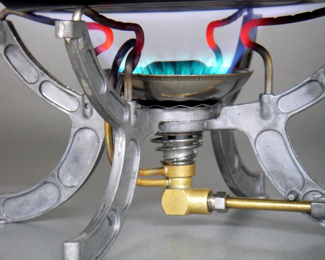 Coleman Xpert and sectioned Powermax cartridge | Classic Camp Stoves