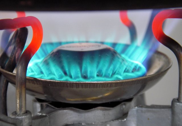 Coleman Xpert and sectioned Powermax cartridge | Classic Camp Stoves