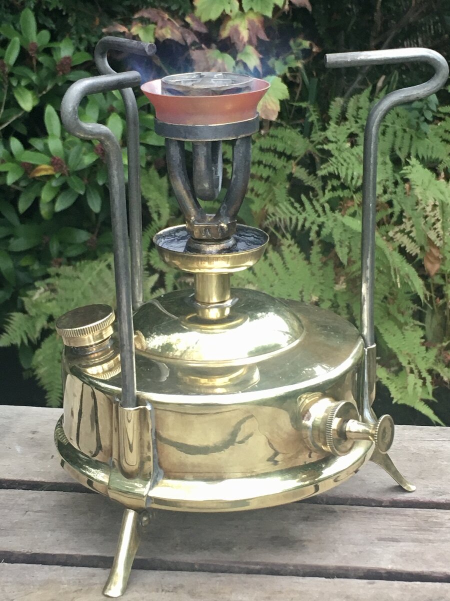 British (probably, possibly Monitor) paraffin stove | Classic Camp Stoves