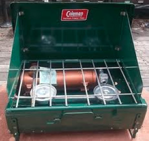 Coleman 4M Canadian suitcase | Classic Camp Stoves
