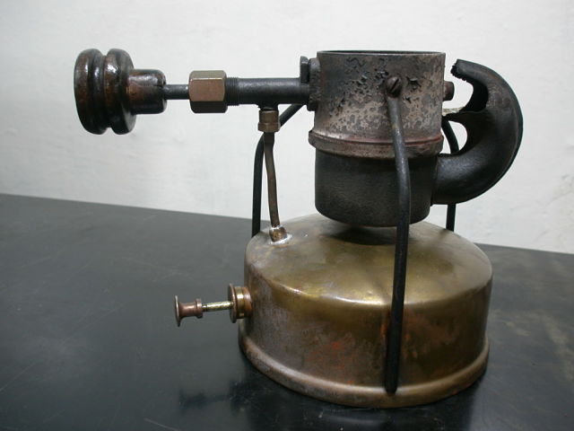 Khotal stove circa 1900 | Classic Camp Stoves