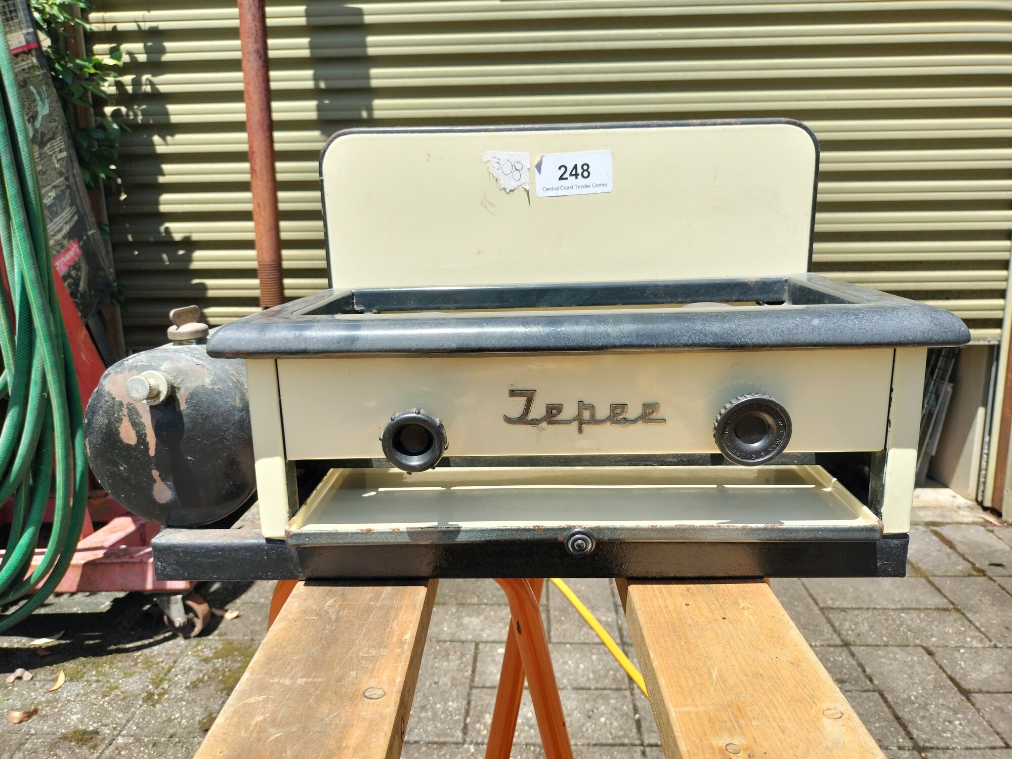 Jepee, Tepee or Zepee? | Classic Camp Stoves