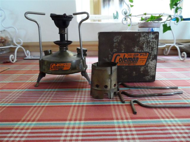 Coleman 533E | Classic Camp Stoves