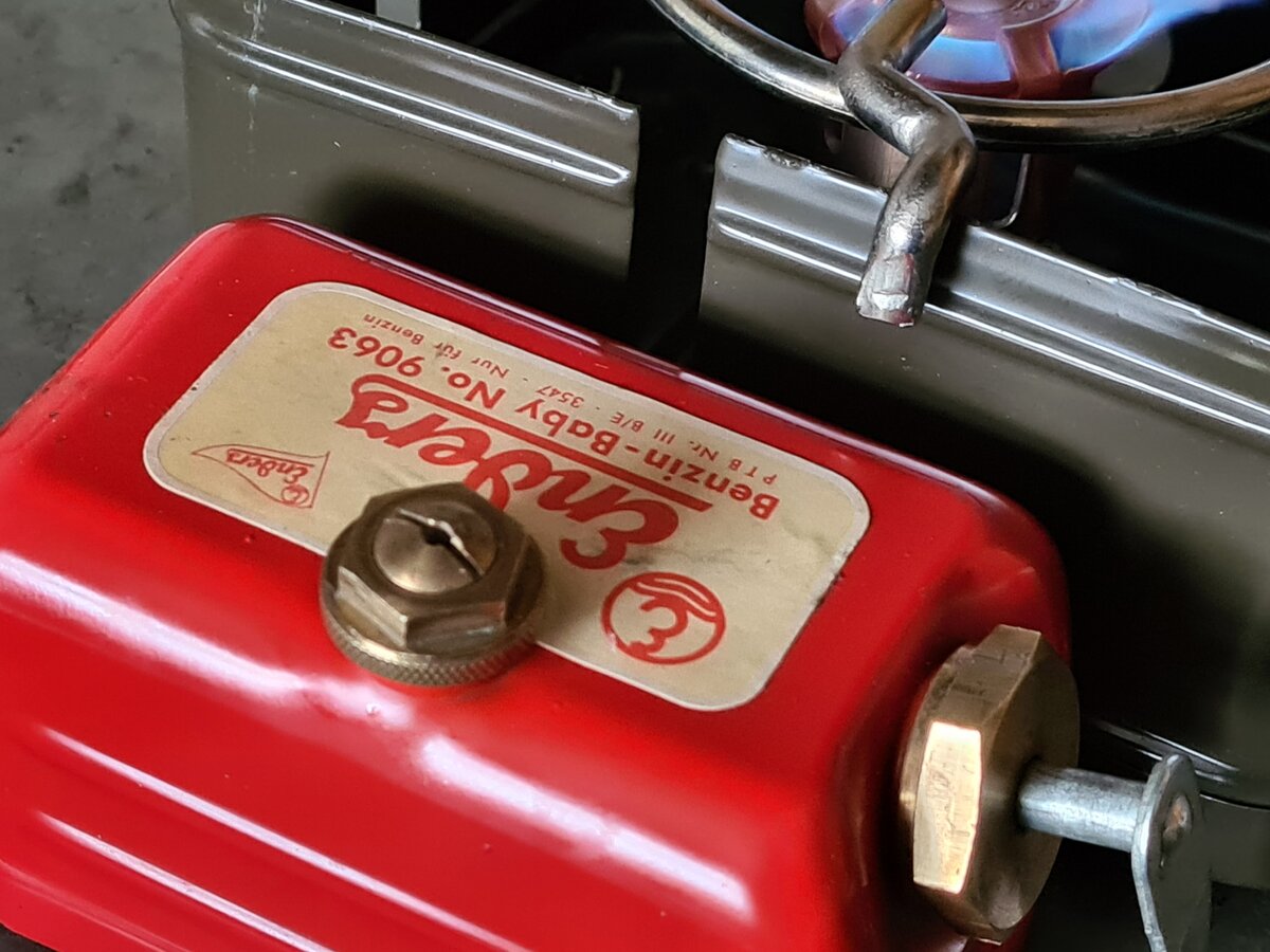 Benzin-Baby No.9063. | Classic Camp Stoves