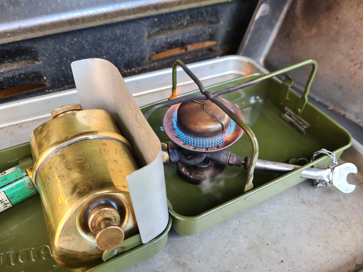 Radius 43 | Classic Camp Stoves