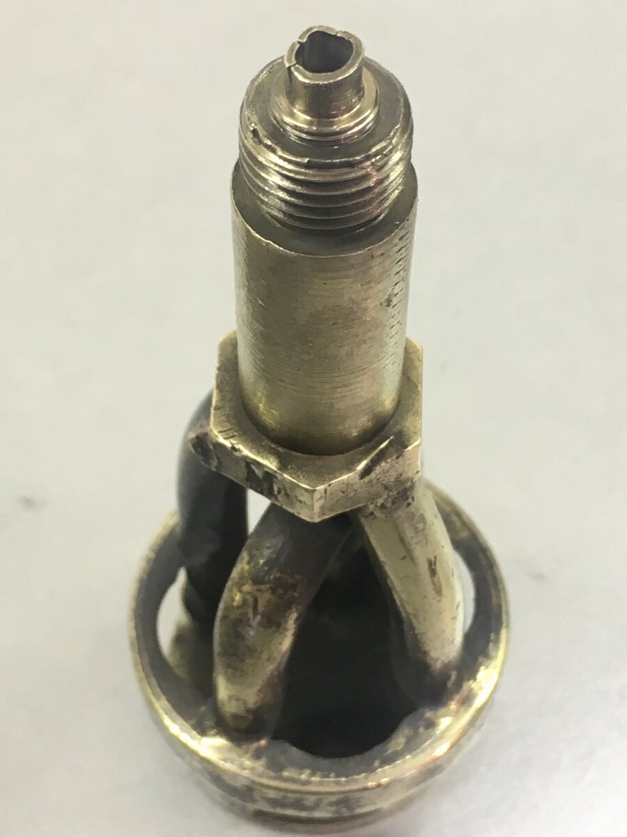 British (probably, possibly Monitor) paraffin stove | Classic Camp Stoves