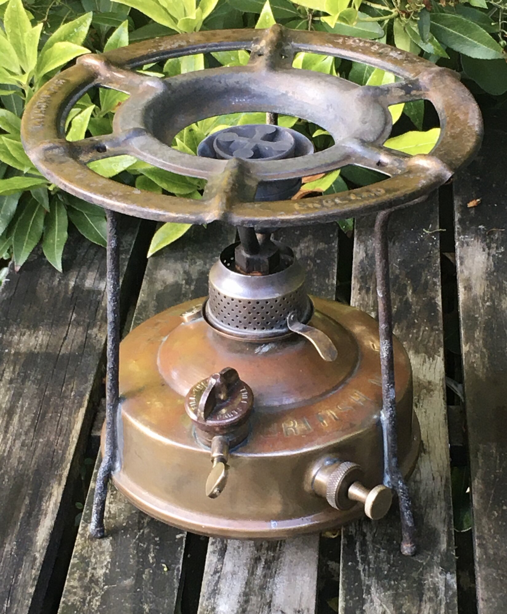 Monitor Regal and paraffin priming | Classic Camp Stoves