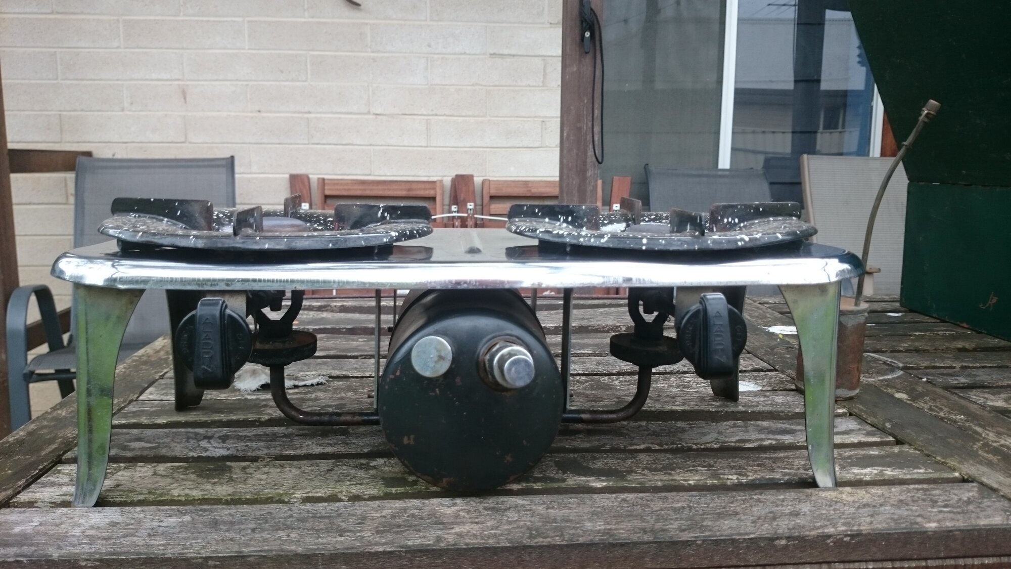 Twin-burner with windshield case and chrome-plated frame | Classic Camp ...