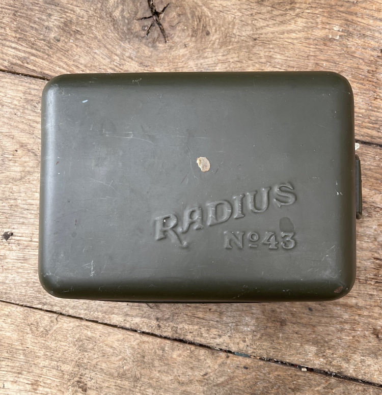 Radius Ltd. 43 - Roarer | Classic Camp Stoves