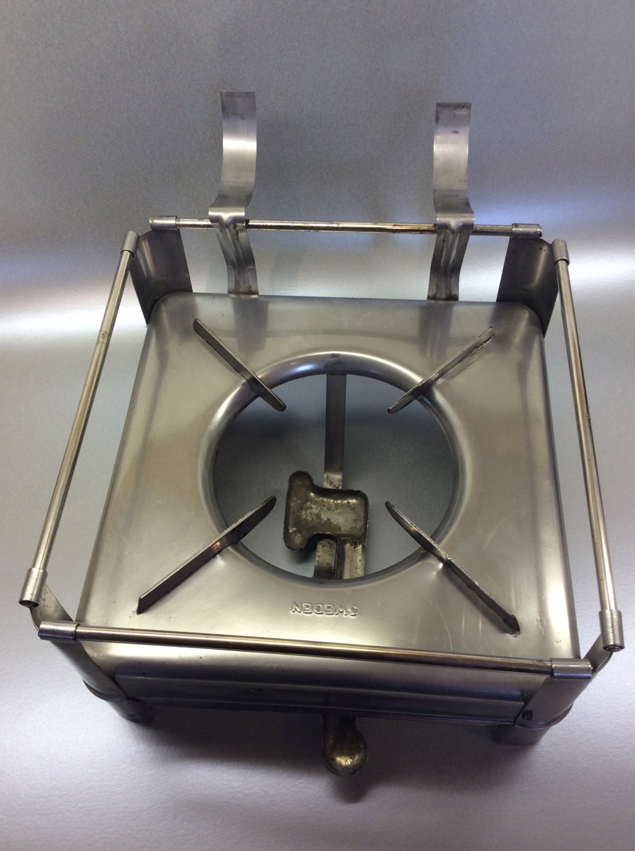 Punker 1 alcohol-fuelled single burner marine stove | Classic Camp Stoves