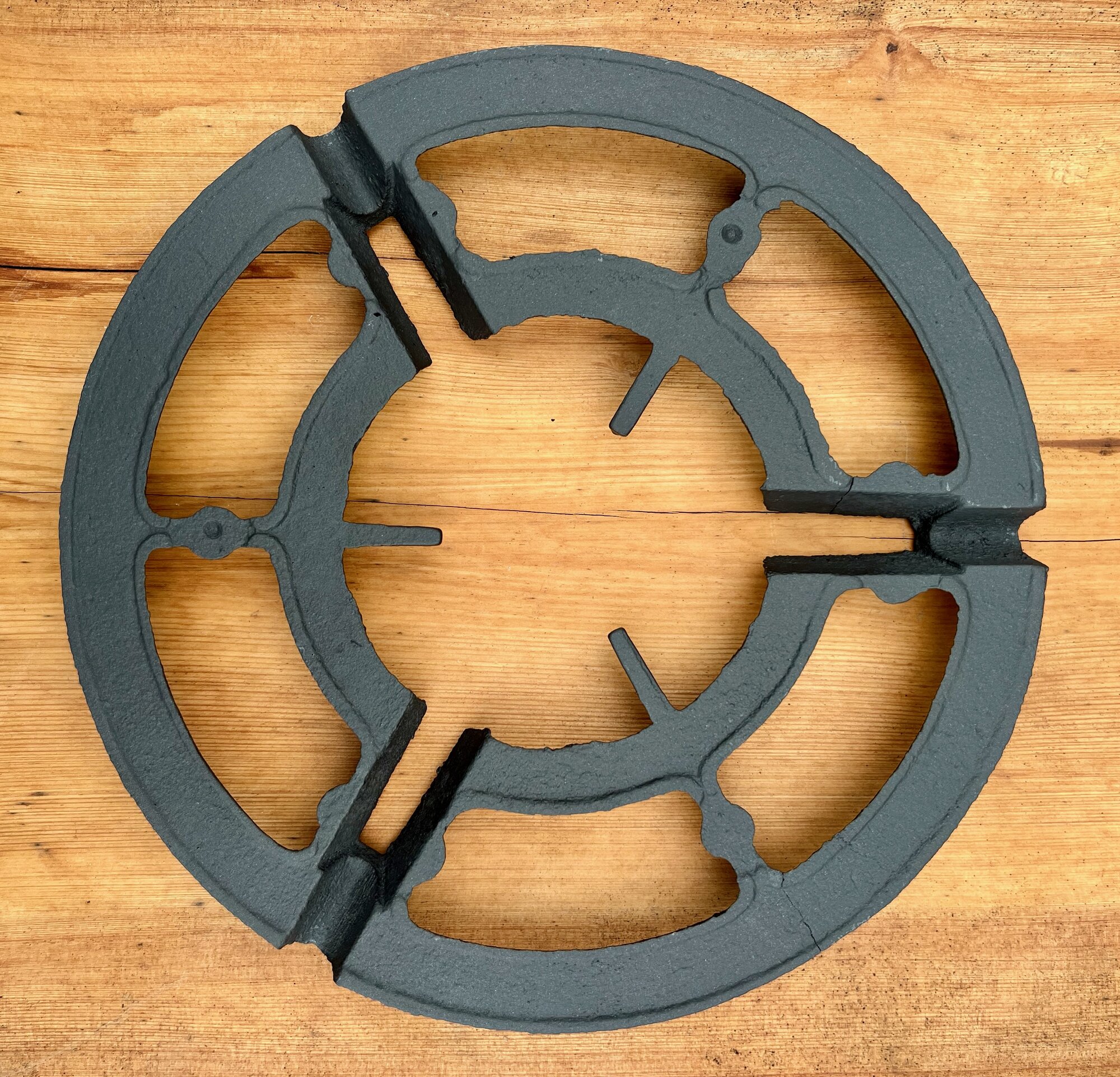 Optimus Cast Iron Trivet | Classic Camp Stoves