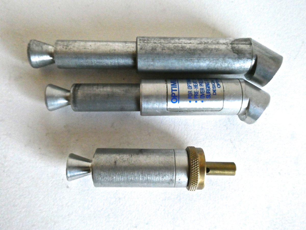 Optimus Mini Pump (straight) | Classic Camp Stoves