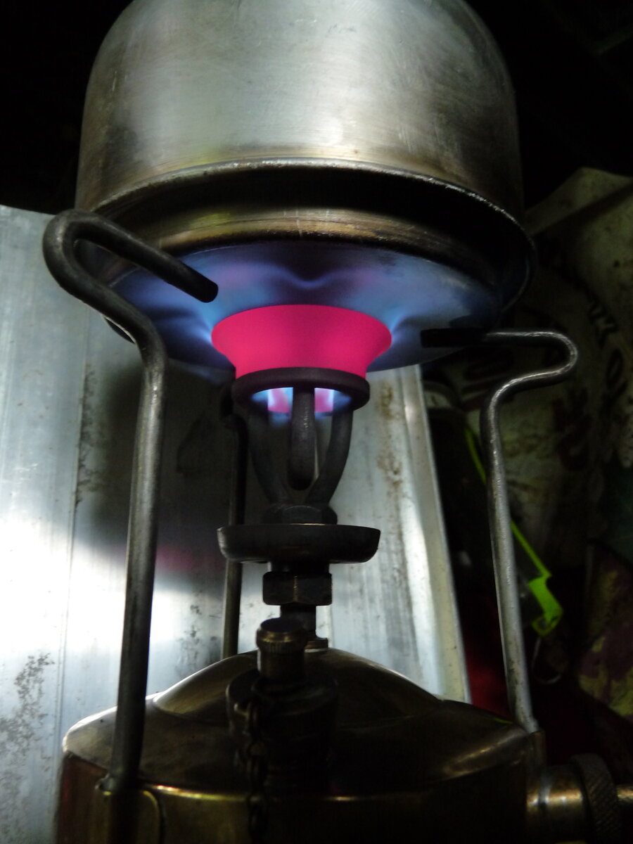 RM 1 Pint Stove - ?1960's? with Sirram Wasp Kettle | Classic Camp Stoves